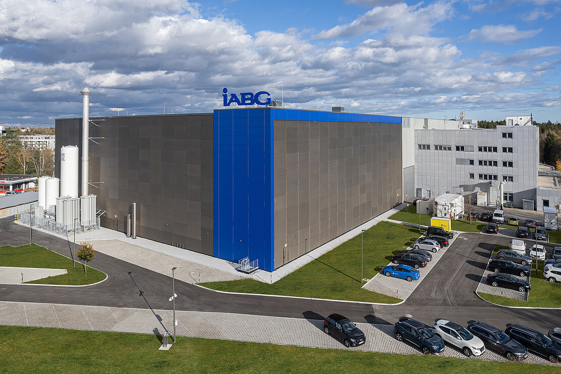 Competence Centre Optics - IABG