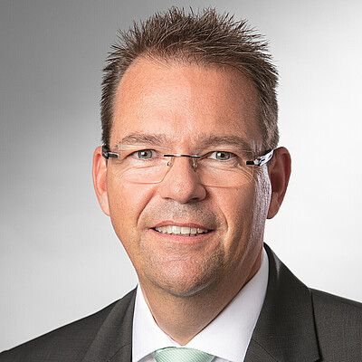 Competence Centre Optics - IABG